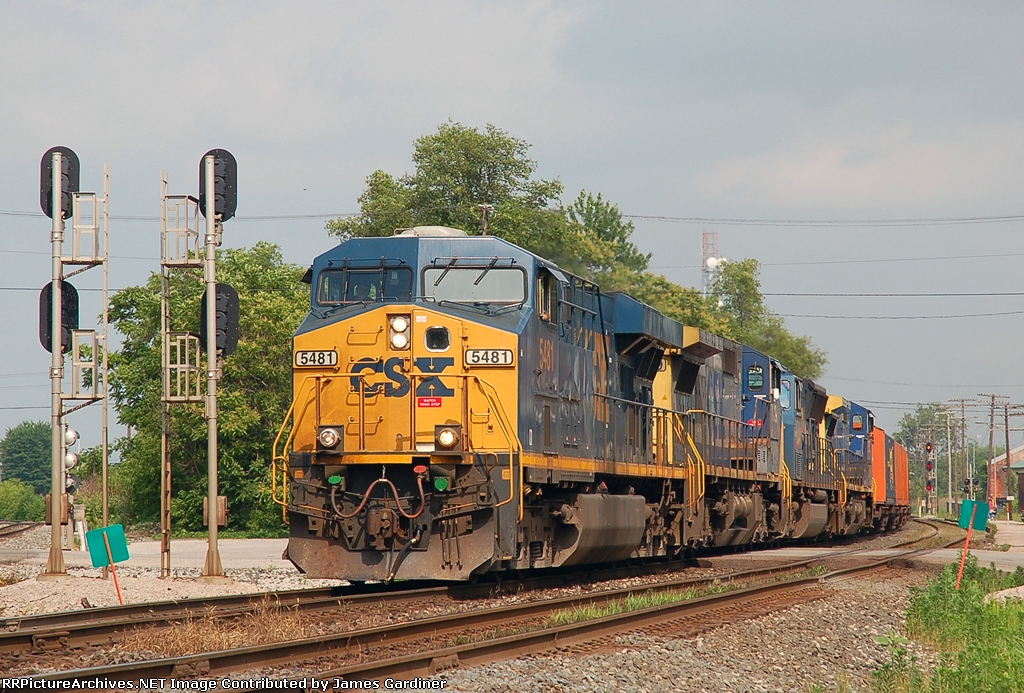 CSX Q135